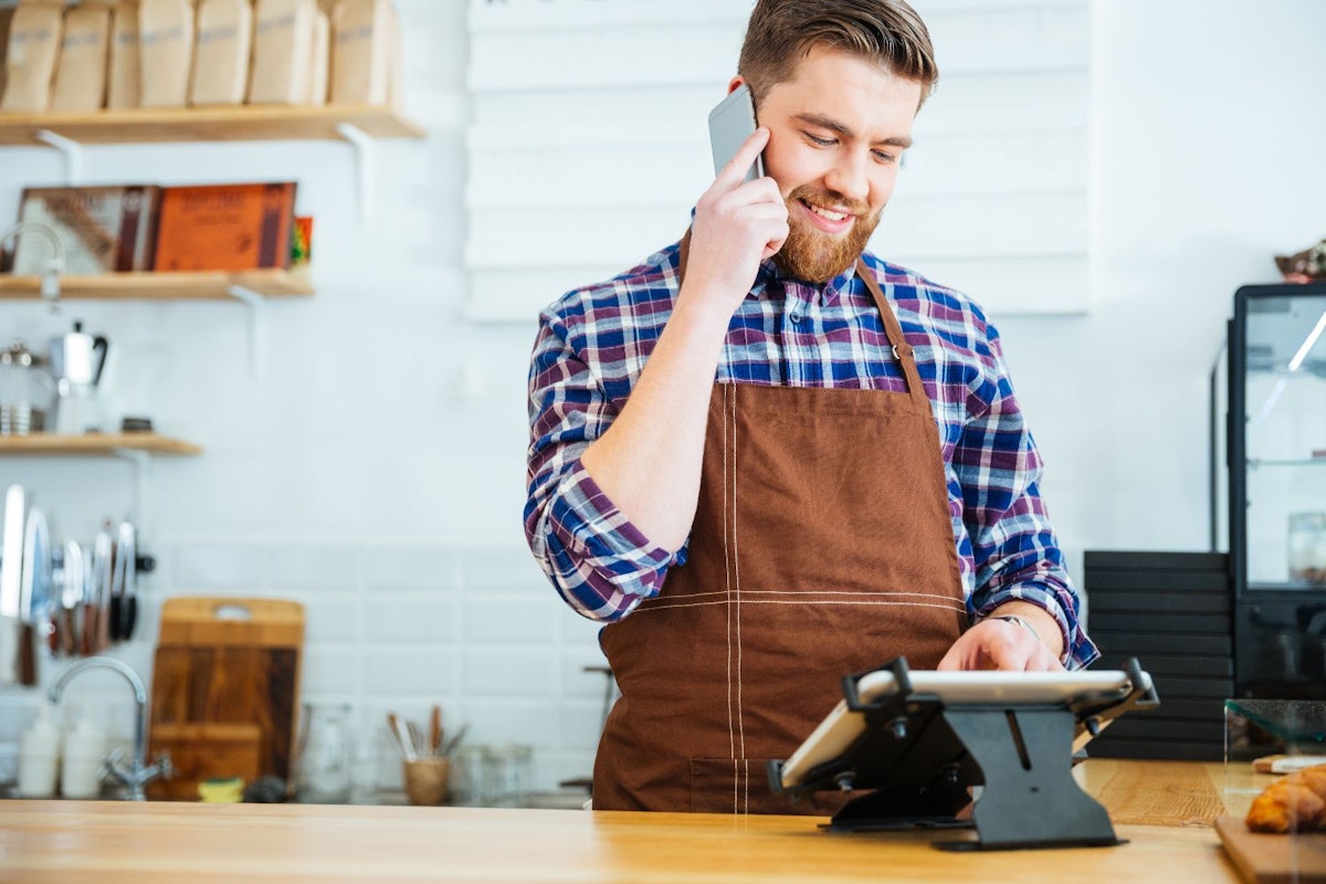 Retail Workers | BrightHR