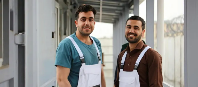 Contractors vs Employees: Explained for Employers | BrightHR