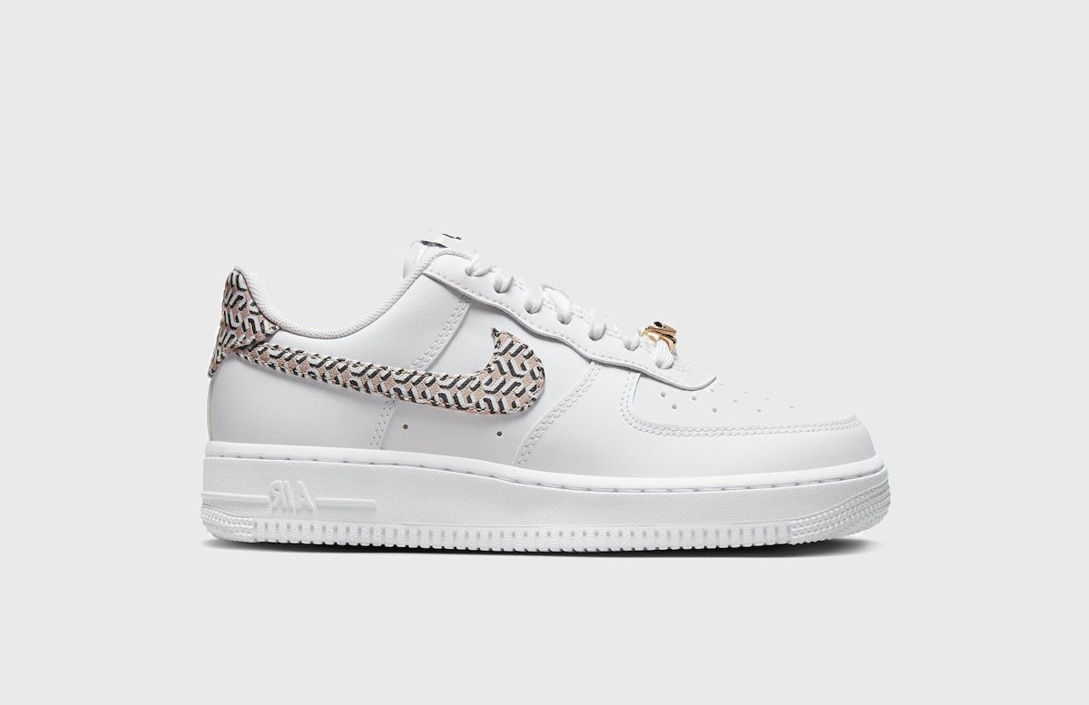Nike Air Force 1 Low "United in Victory" kaufen – DZ2709-100 – HEAT MVMNT