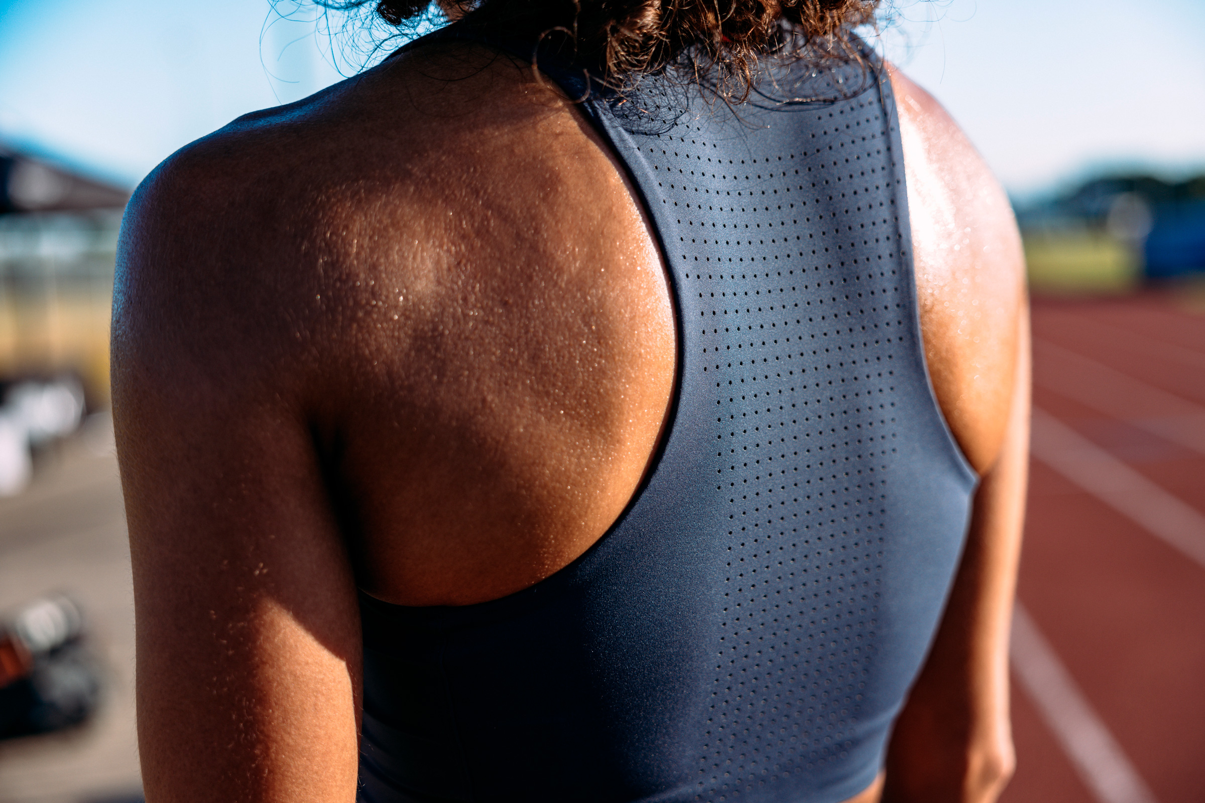 Women's Strata Zip Bra | Tracksmith