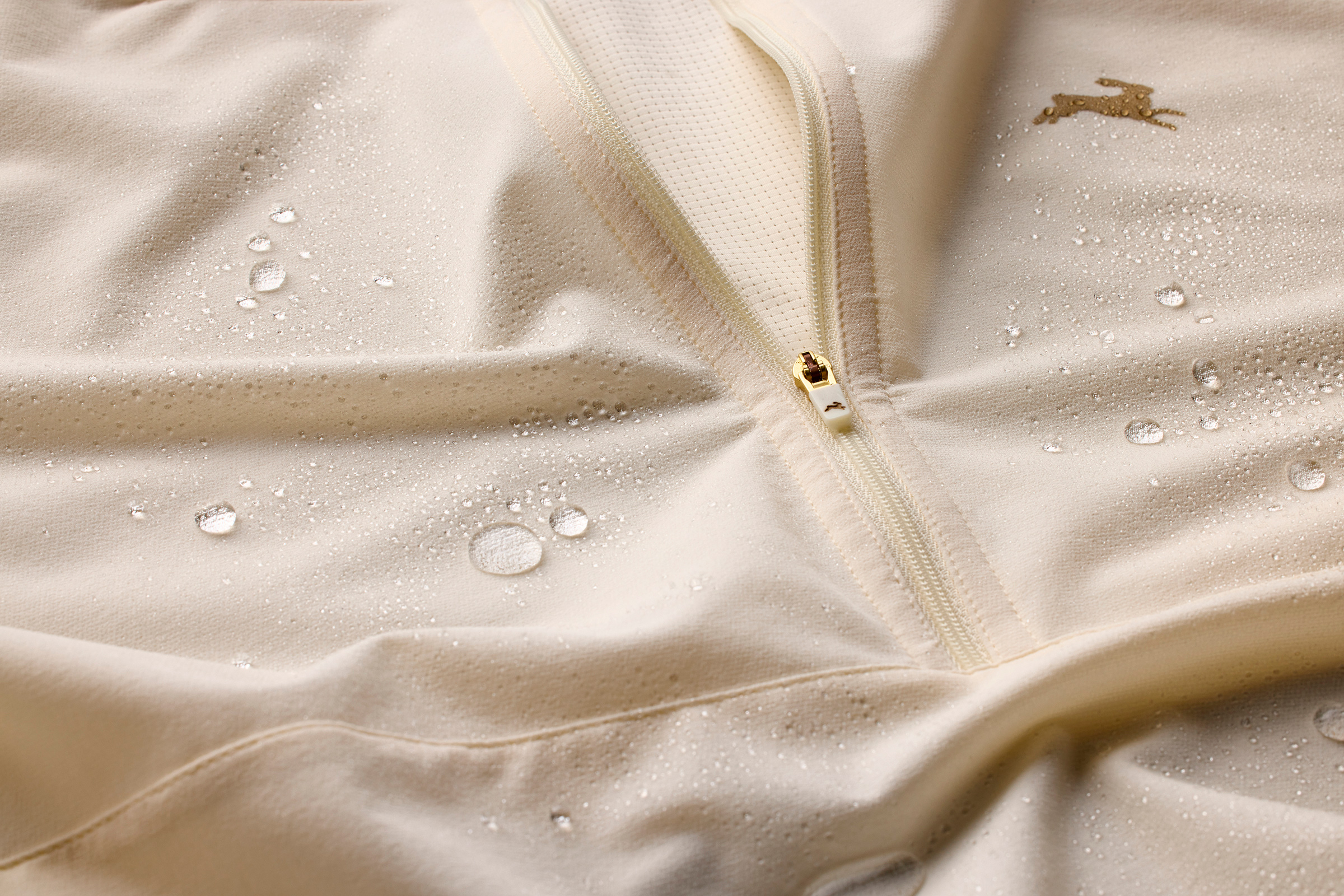 Women's Harbor Shell | Tracksmith