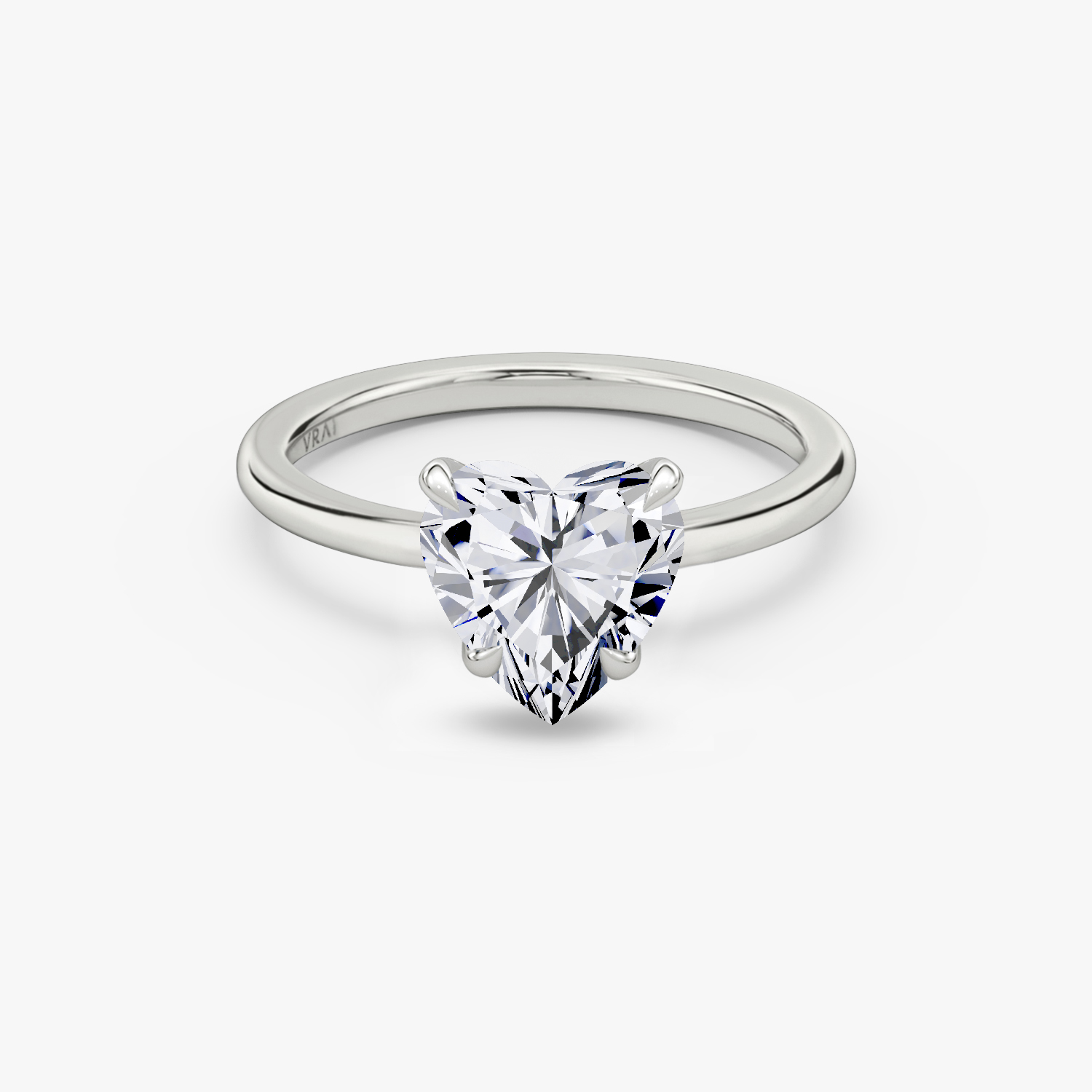 Heart Shaped Diamonds: Your Buying Guide I VRAI