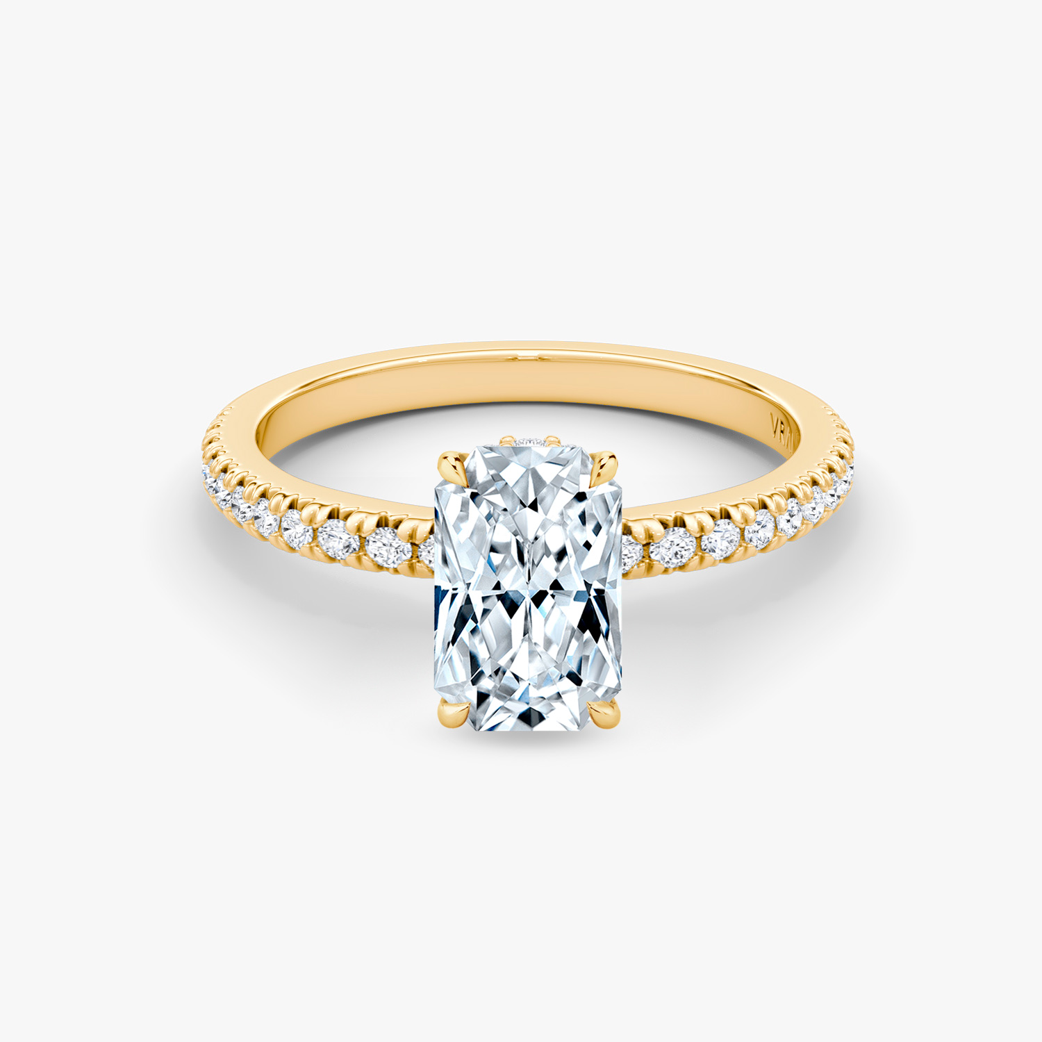 Diamond Shapes Guide: What Are the Different Types | VRAI