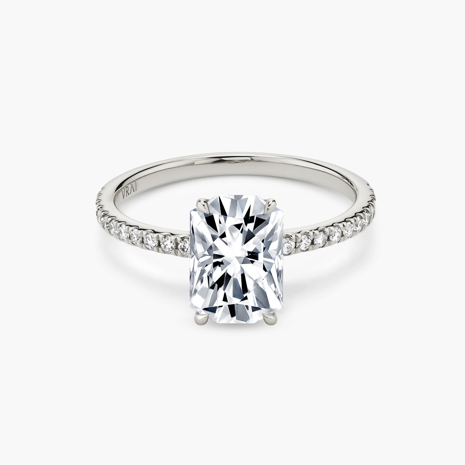 Diamond Shapes Guide: What Are the Different Types | VRAI