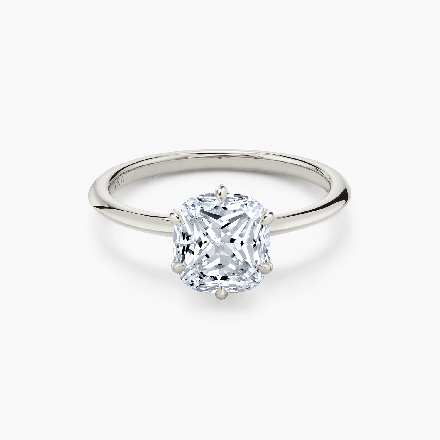 Diamond Shapes Guide: What Are the Different Types | VRAI