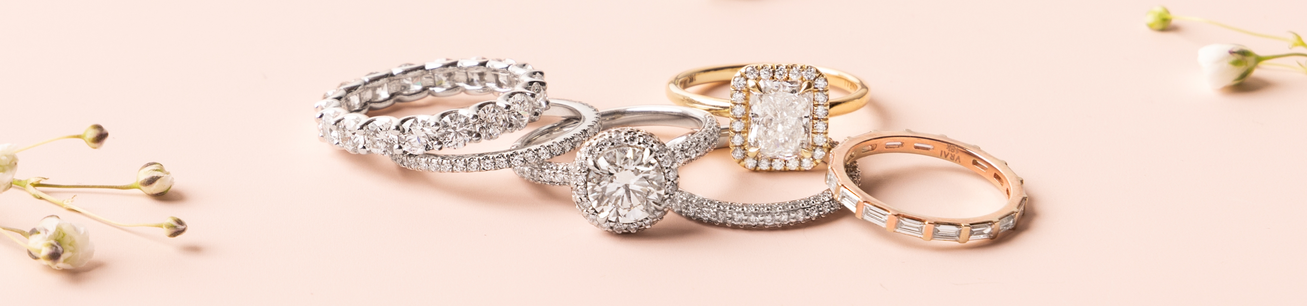 15 Top Wedding Bands For Halo Rings: How To Pair Your Rings I VRAI