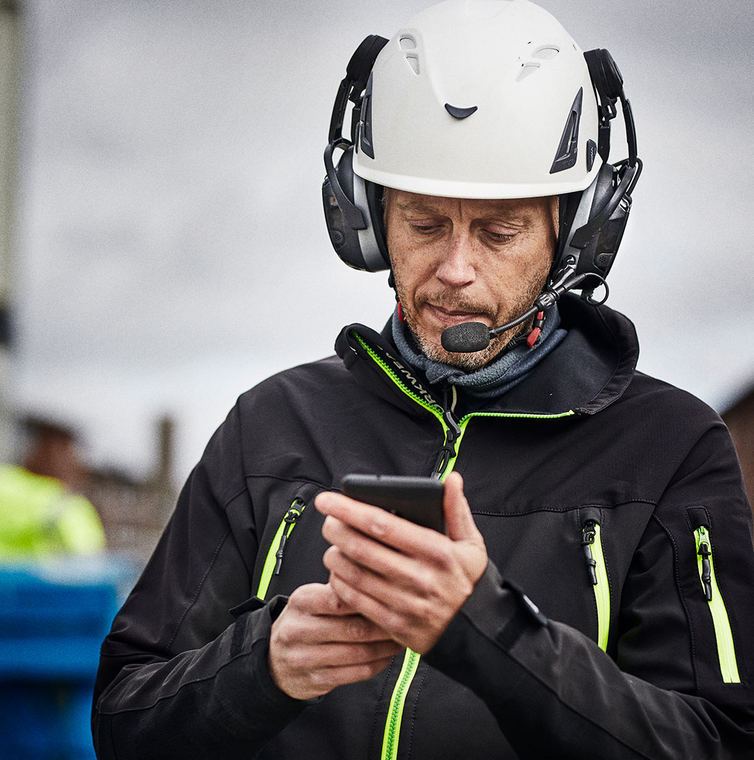 Bluetooth i høreværn – Hellberg Safety Danmark