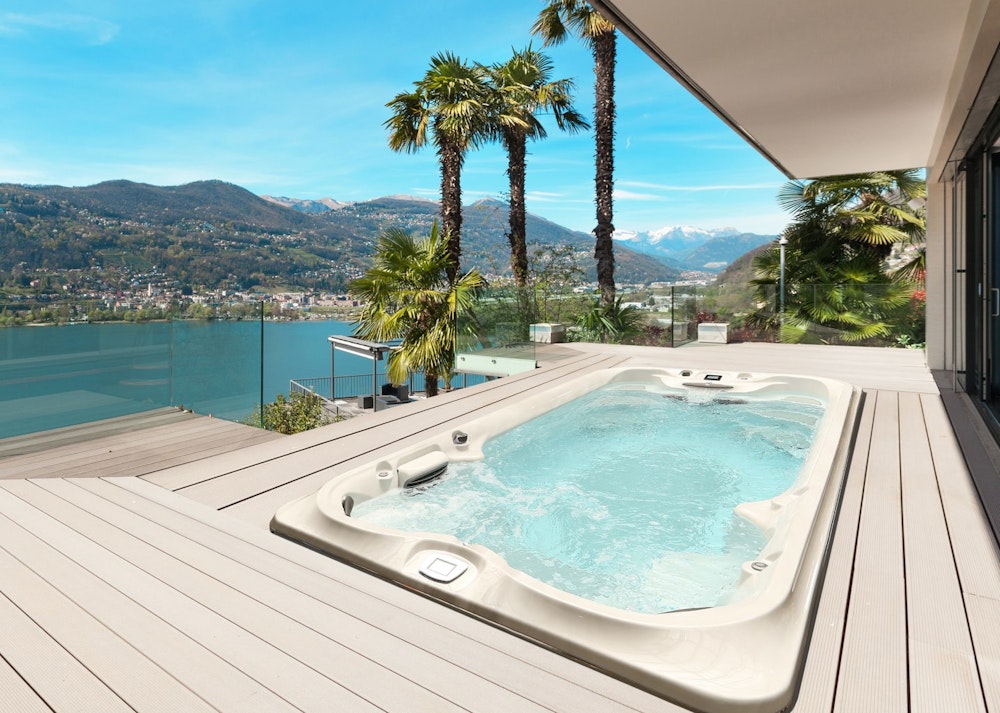 Swim Spa Pool | Fitness, Fun & Relaxation | Spa World Swim Spas