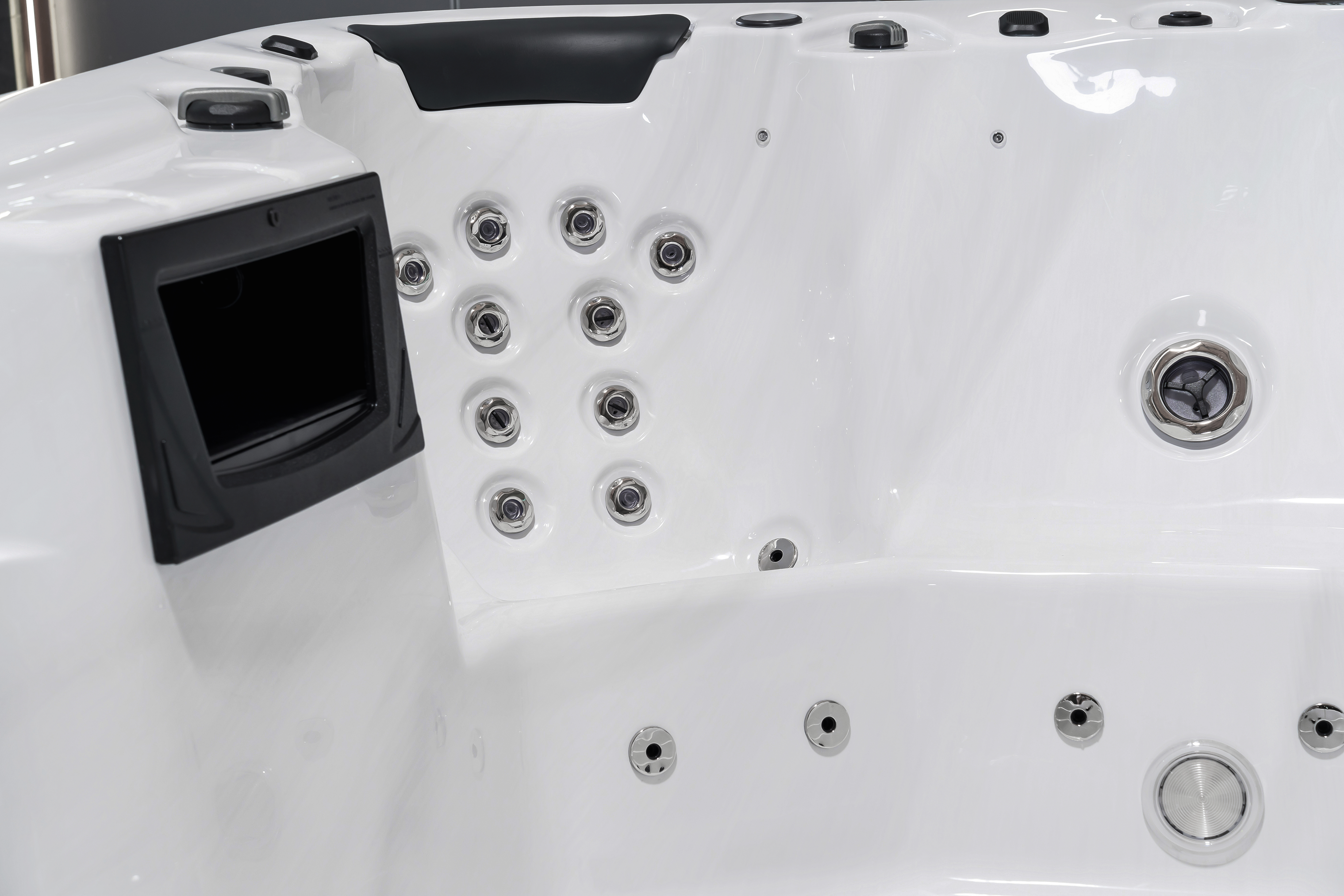 Swim Spa with 5 Seats | Compact Swim Spa | Fisher Train™