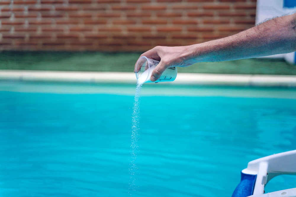 Can I use pool chlorine in my spa? | Spa World Australia