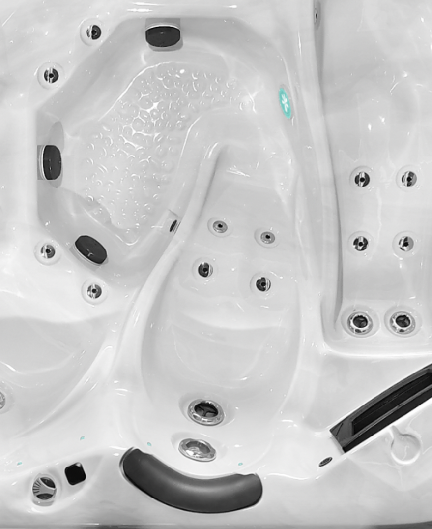 6-person spa | Large Family Spa Pool | Fisher 7™ Spa Pool