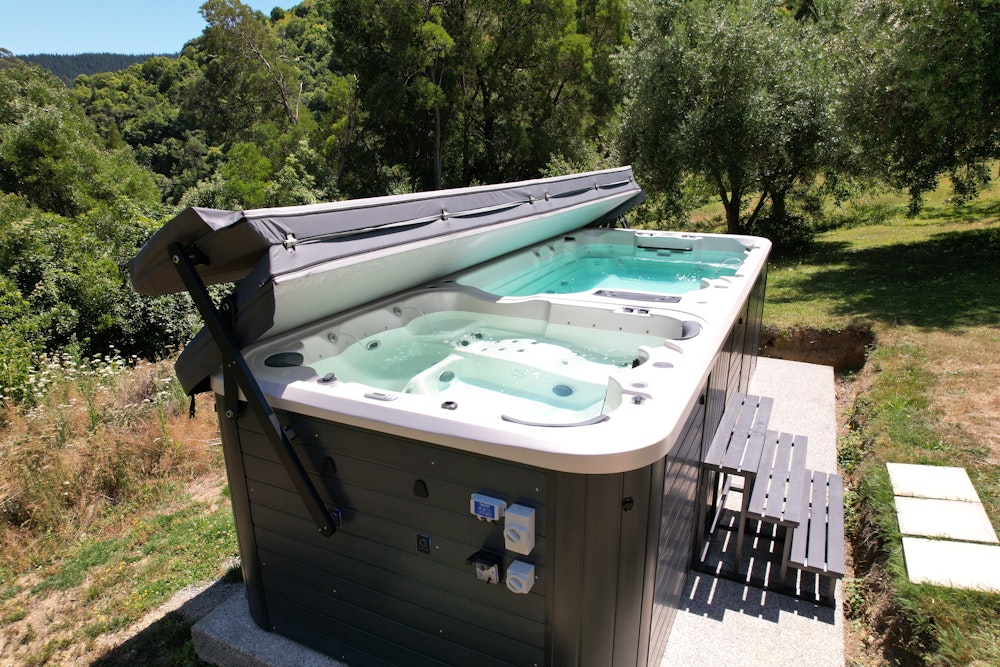 ClearLift™ Automatic Spa Cover | FAQs