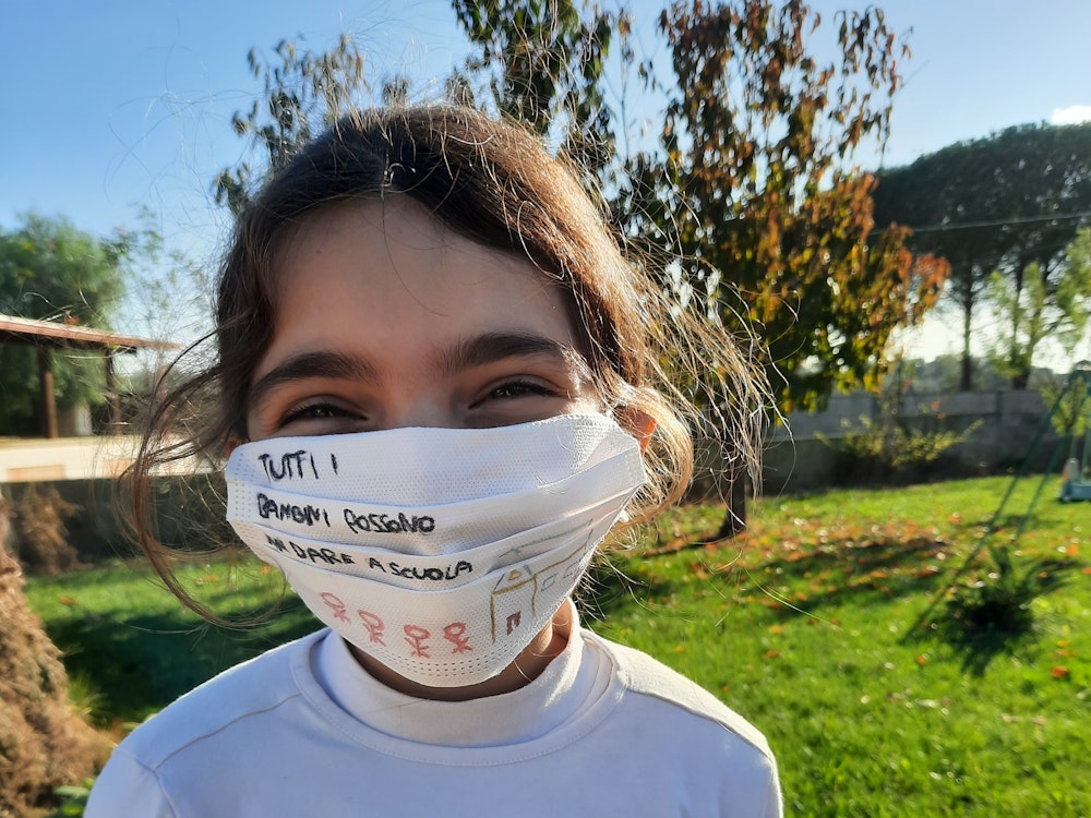 Mascherine che raccontano il futuro dei giovanissimi oltre il COVID-19 ...