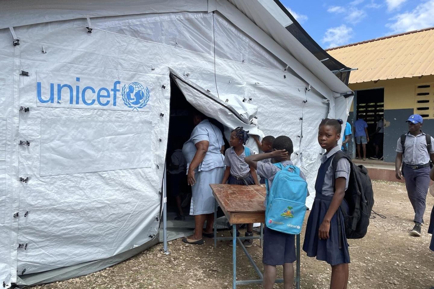 Haiti: ad un anno dal terremoto, oltre 250.000 bambini nel sud-ovest ...