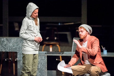 Divadelní představení Linda (Agentura Divinus) - ColosseumTicket ...