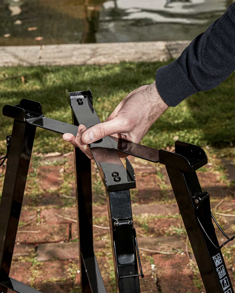 BBQ Stand - Foldable Stand for Small Ceramic Barbeque