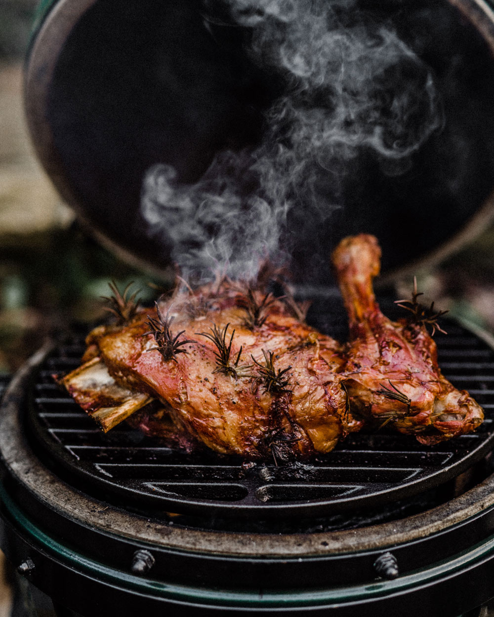 Low & Slow | Ceramic Charcoal BBQs | Big Green Egg