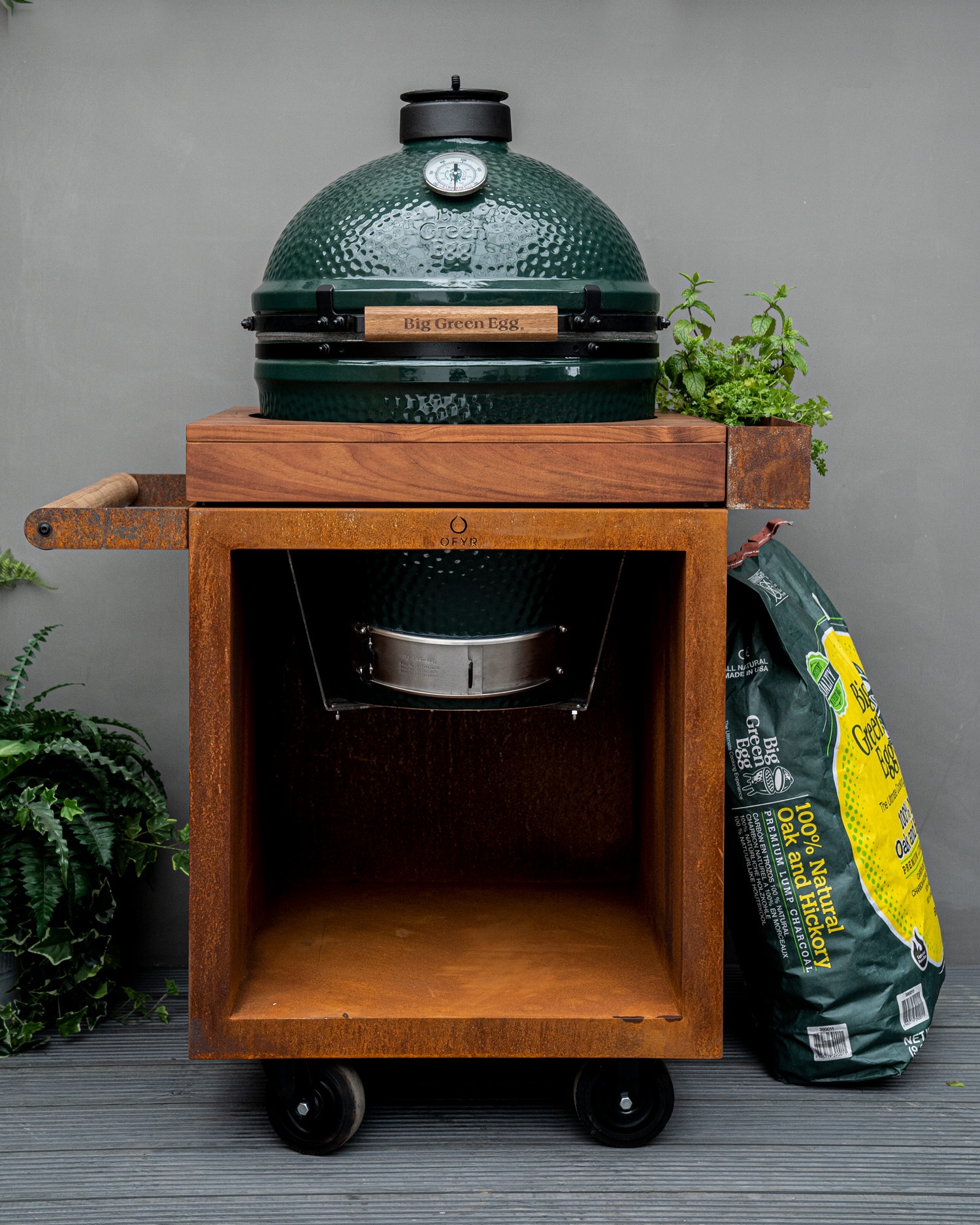 Outdoor BBQ Kitchen - Bases & Tables for Ceramic Barbeques