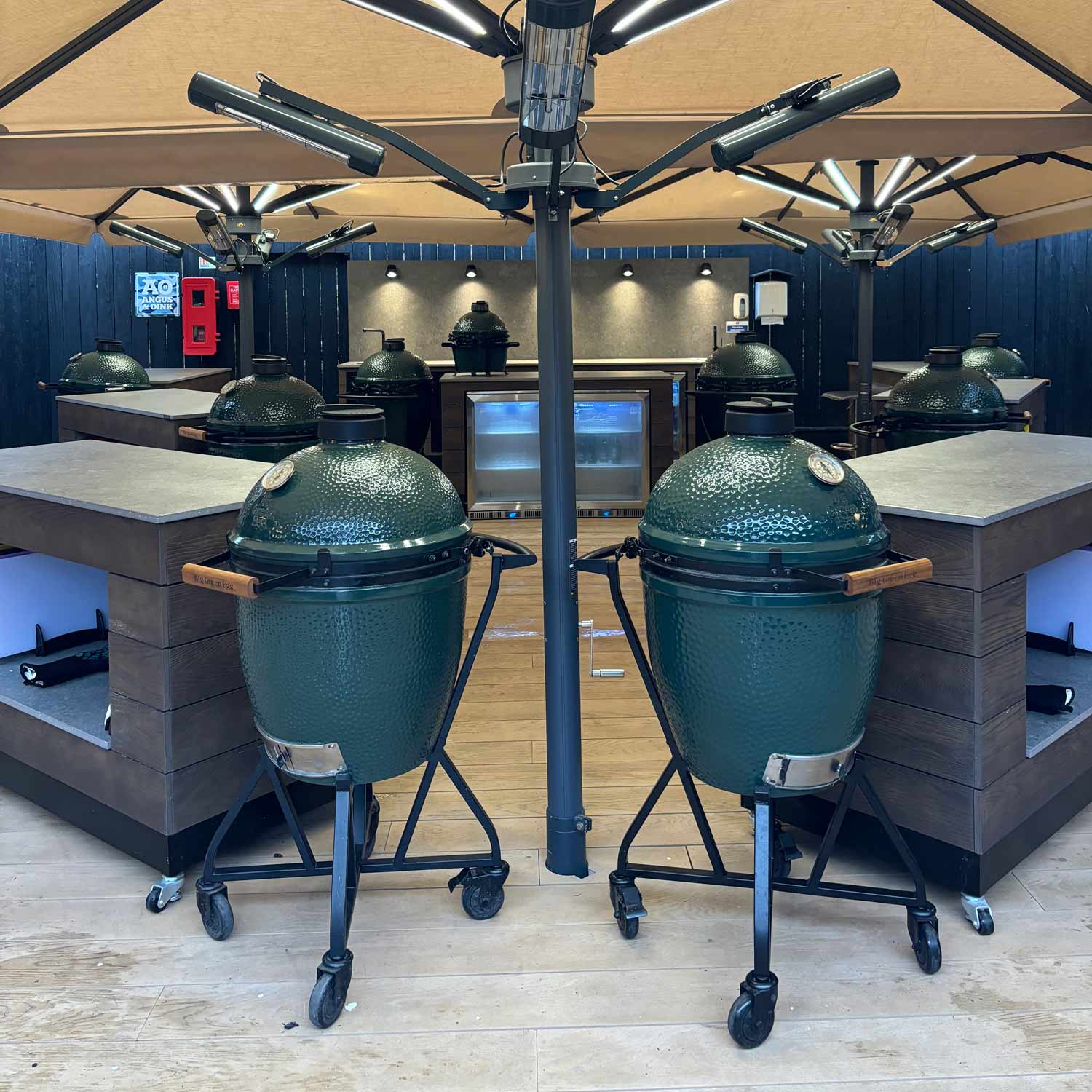 Ceramic BBQ Grill, Smoker, Kamado Grill - biggreenegg.co.uk