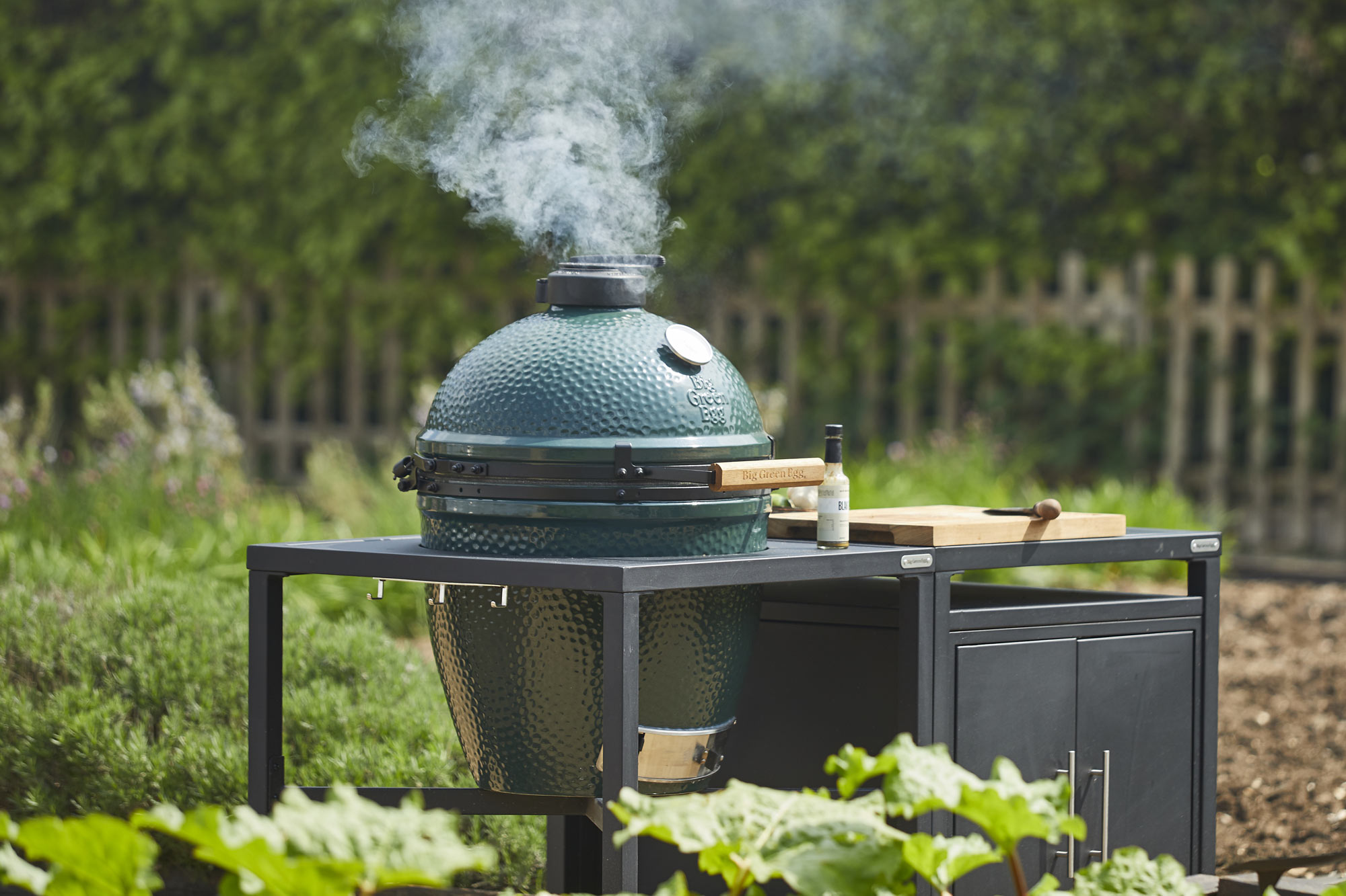 Large Charcoal BBQ - Kamado Egg Barbecue