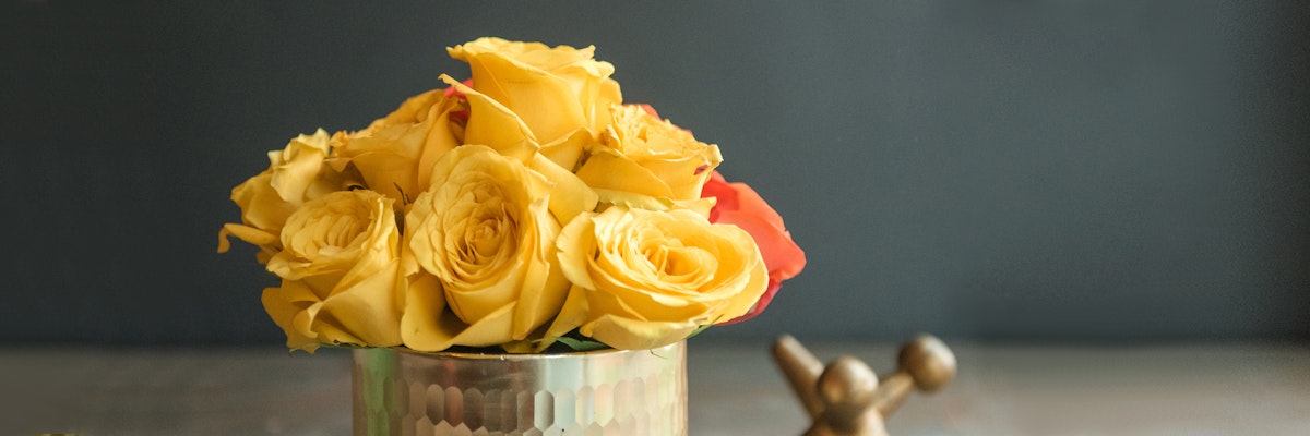 BloomsyBox: Friendship Flower Guide