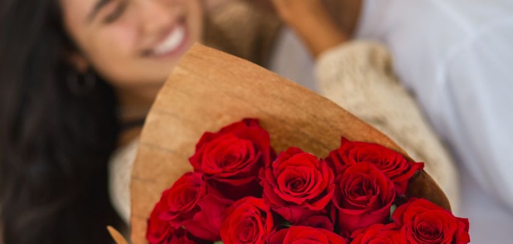 Can You Send Flowers Anonymously? | Flowers Privacy Guide