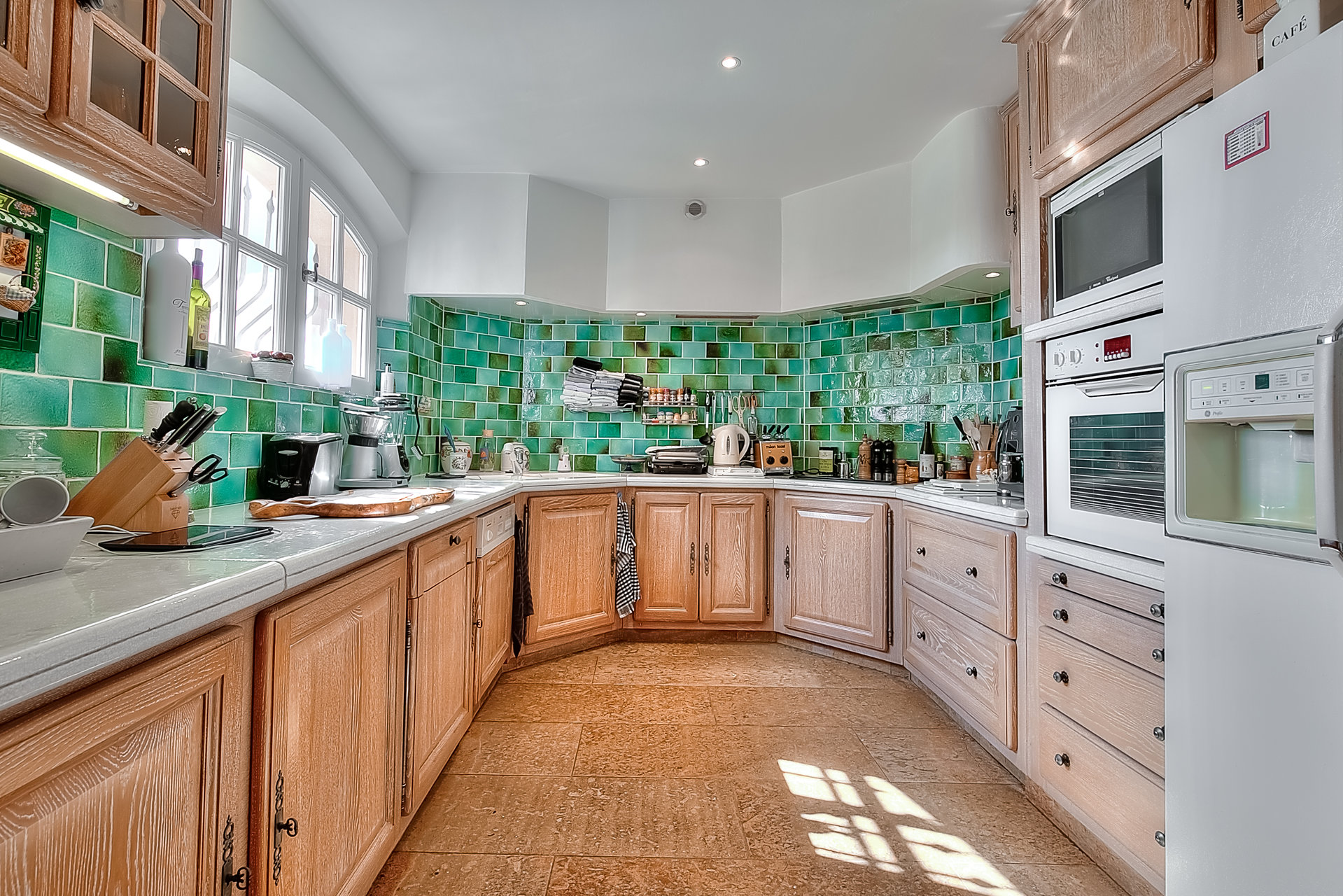 Superbe propriété provençale chic avec vue mer