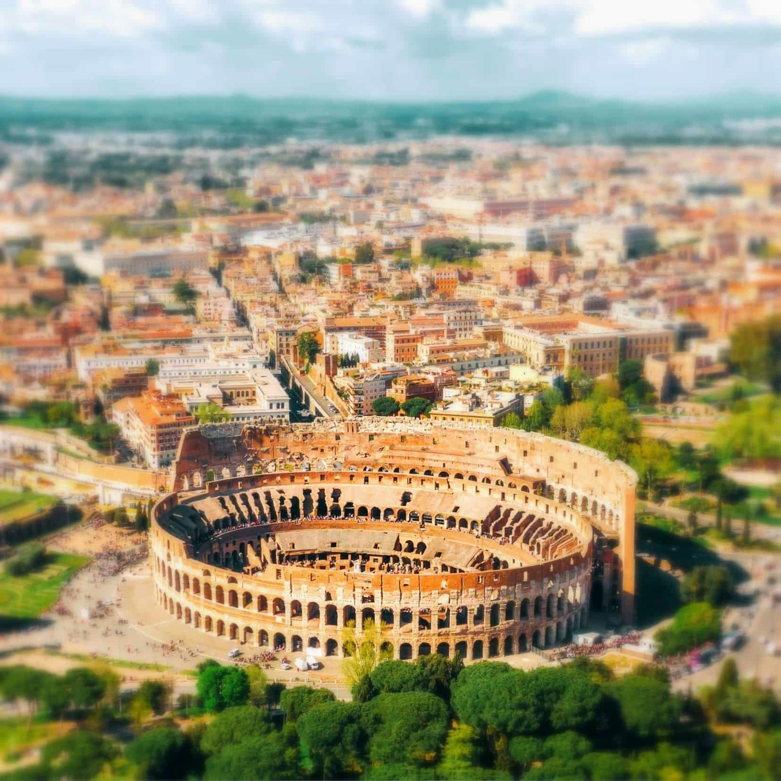 Koloseum. Krótki, treściwy przewodnik.