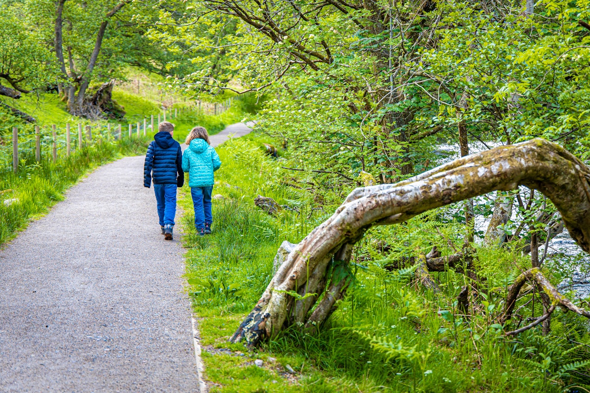 Discover Countryside Walks in the Cotswolds | Macdonald Bear Hotel