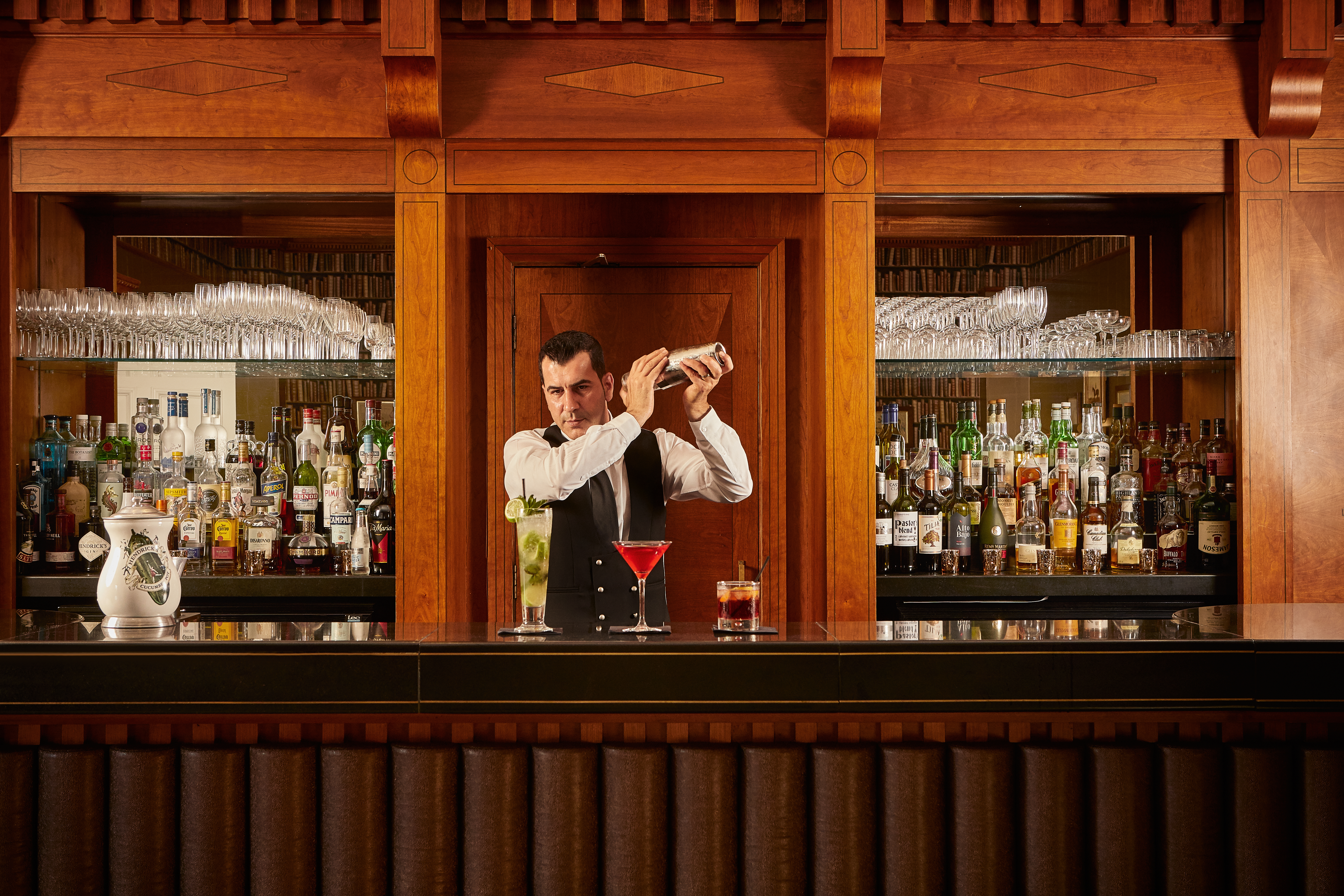 Bars in Bath | Colonnade & Rotunda | Macdonald Bath Spa Hotel