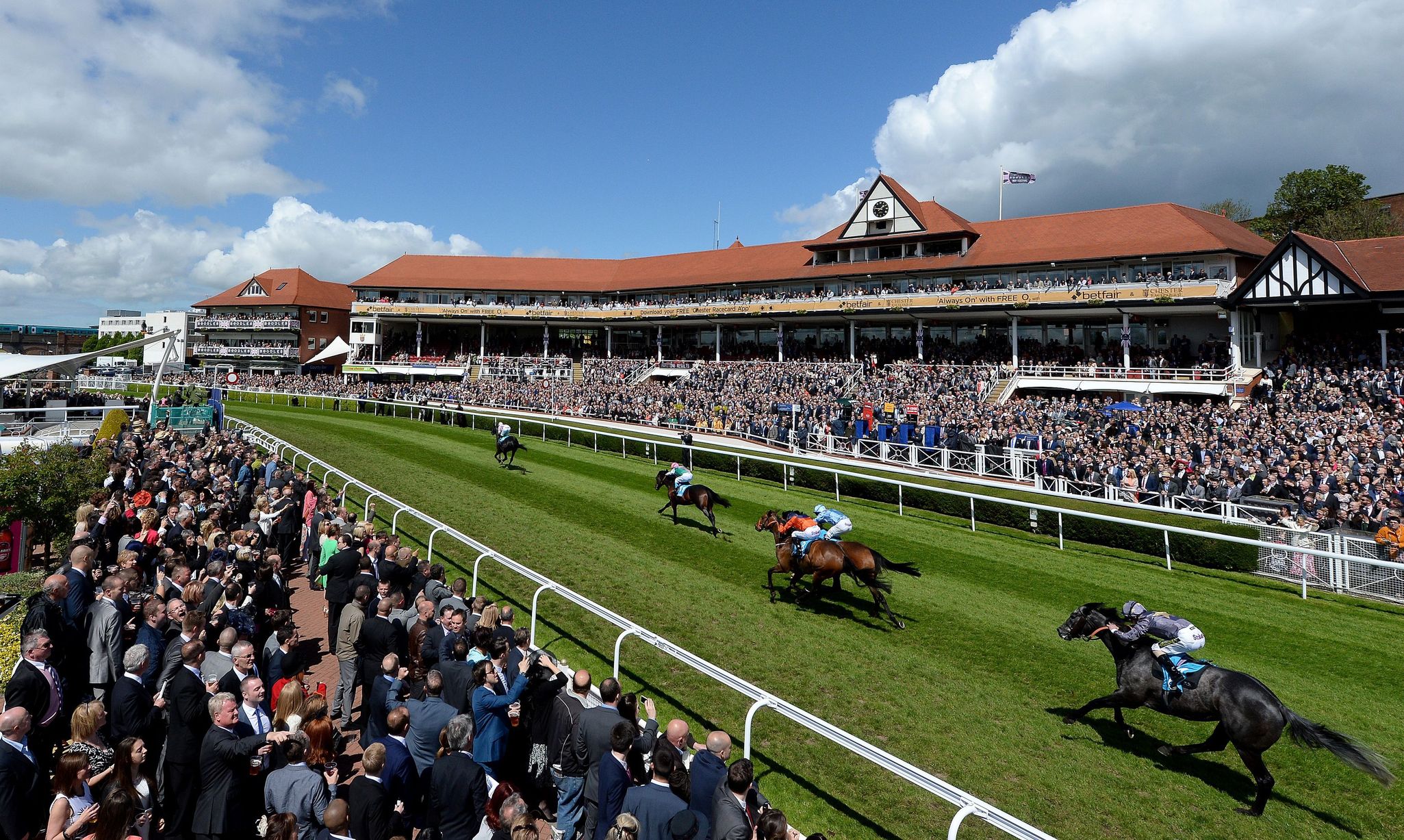 Chester Races Package Breaks | New Blossoms Hotel