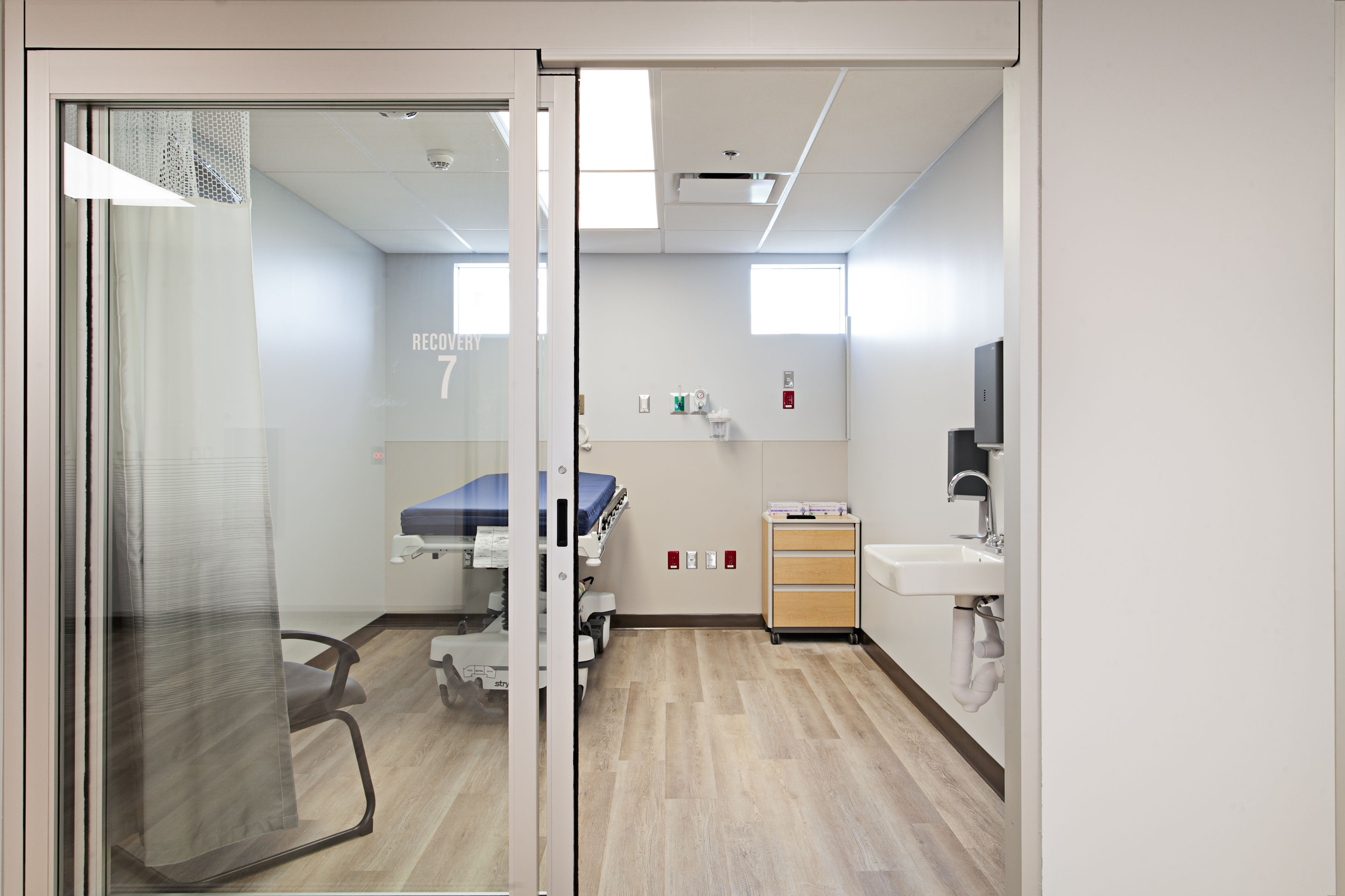 Paradise Valley Surgery Center | AdmireMD Plastic Surgery