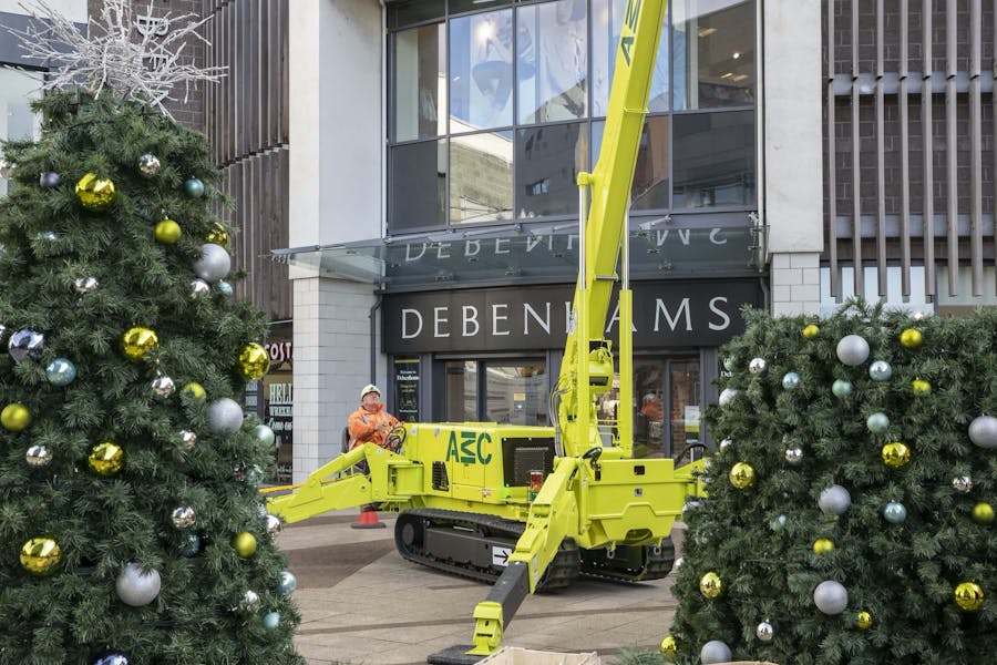 Christmas Tree Installation | AMC Hire