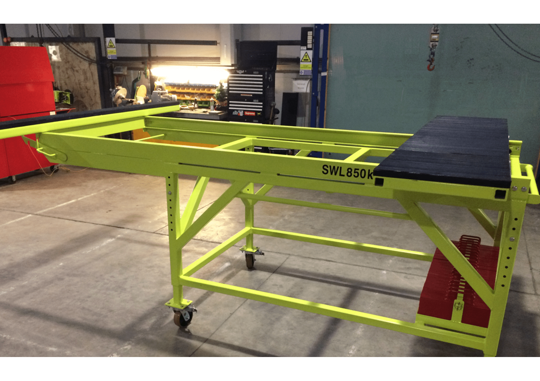 Launch Table | AMC Hire