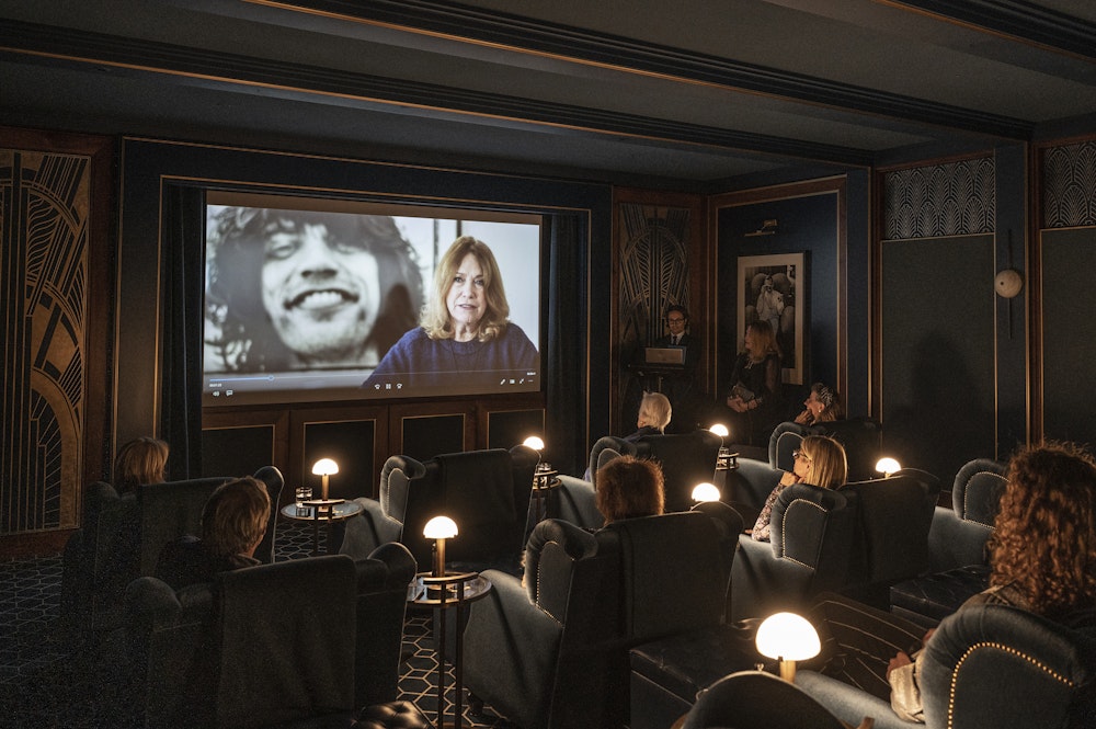 Exclusive Amenities - Auriens