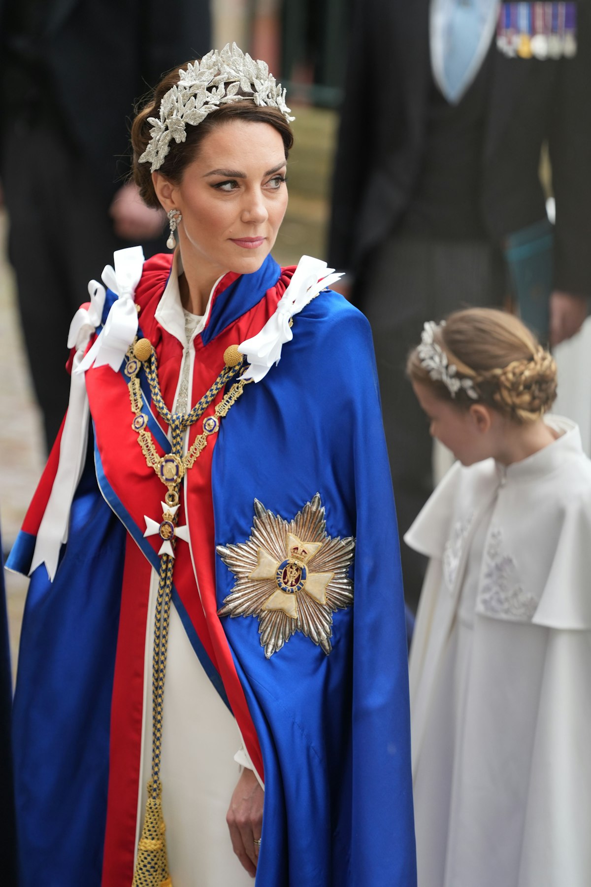 I gioielli di Kate Middleton per l'incoronazione, l'omaggio a Diana e ... I gioielli di Kate Middleton per l'incoronazione, l'omaggio a Diana e ...