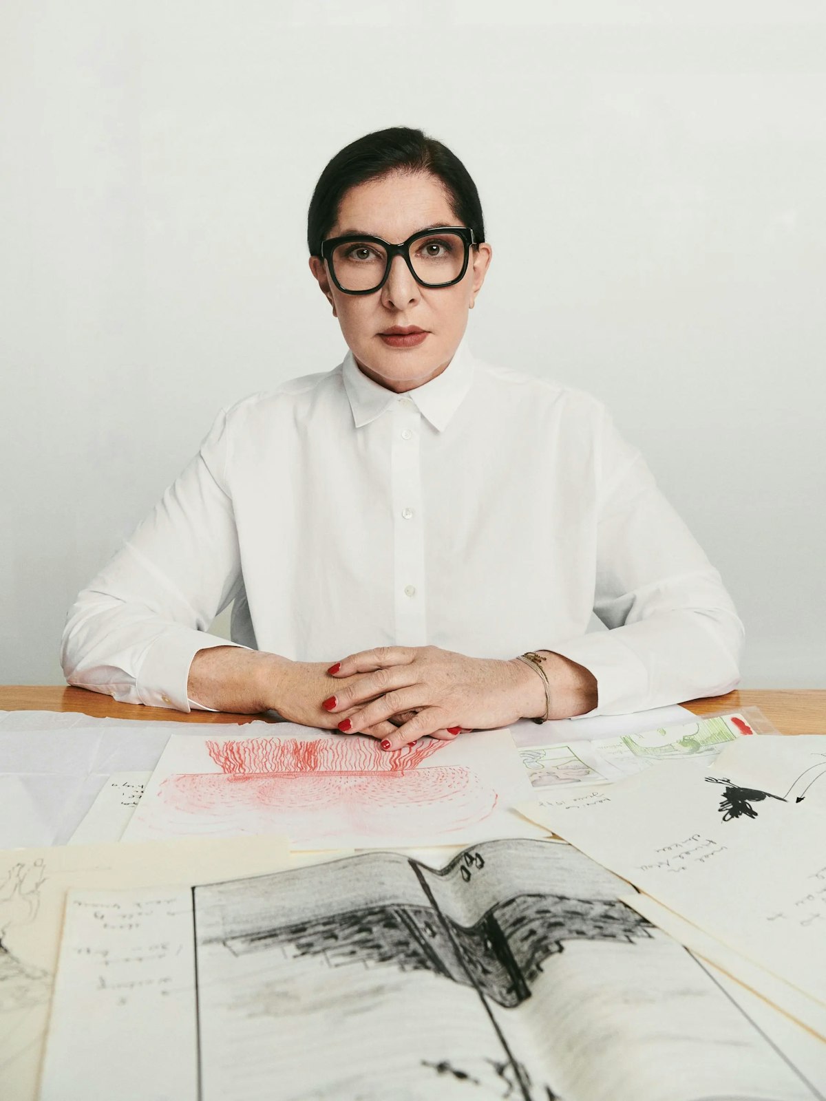 Marina Abramović celebra il suo spirito nomade con Massimo Dutti alla ...