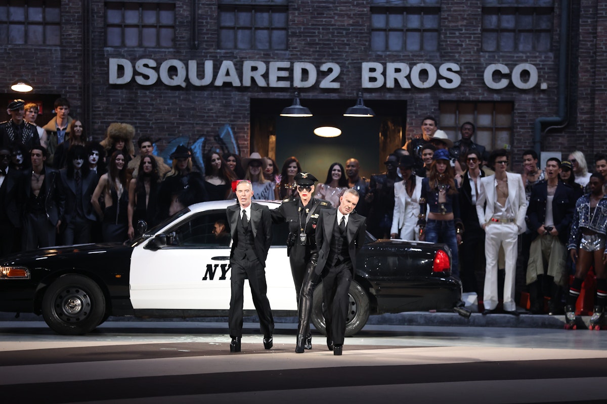 Dsquared2 la sfilata autunno inverno 2025-2026: 30 Anni di Moda ...