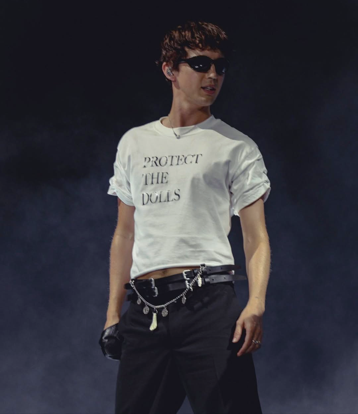 "Protect the Dolls", perchè la T-shirt manifesto di Conner Ives ha ...