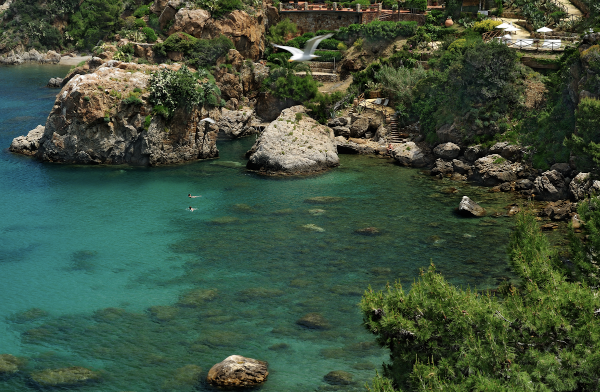 Un hotspot siciliano per l'estate a Le Calette Reef Club a Cefalù