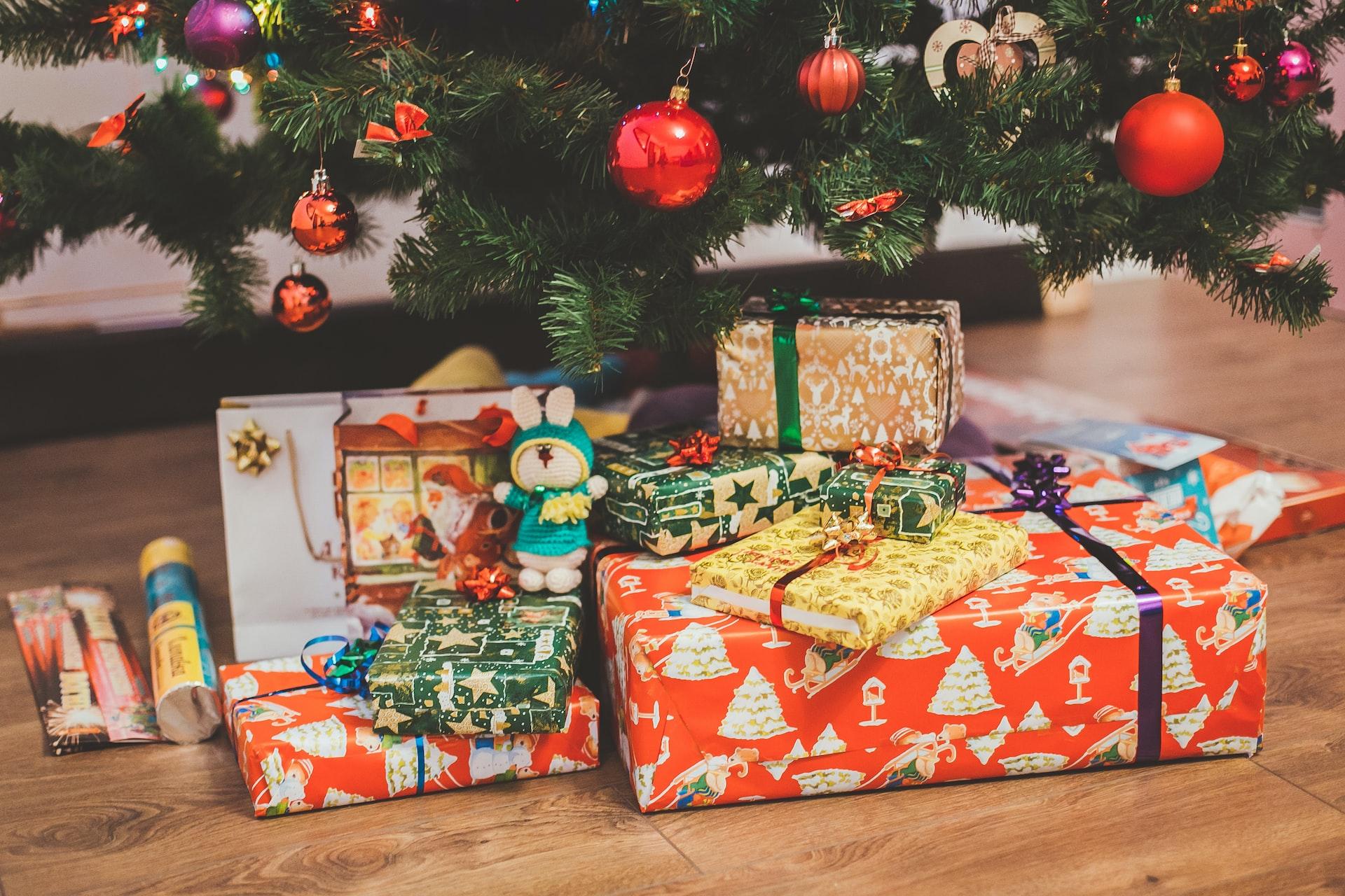 Christmas gift ideas for the whole family Age Times