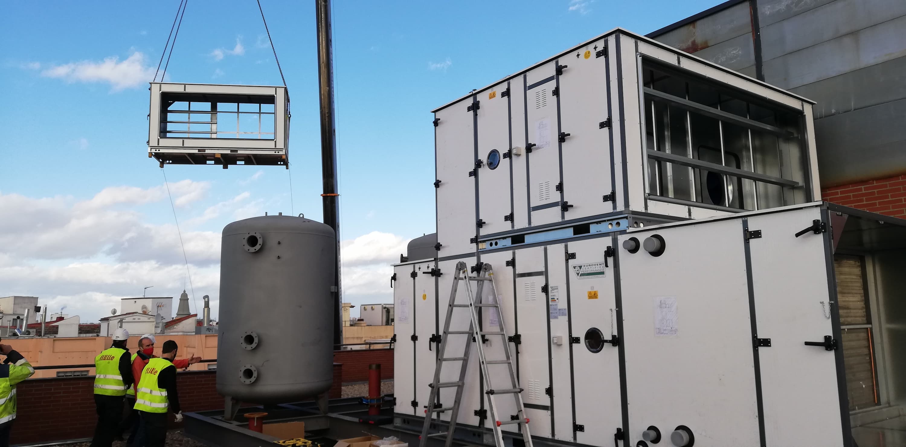 We hoist and install AC systems at 100, Ortega Y Gasset street in ...