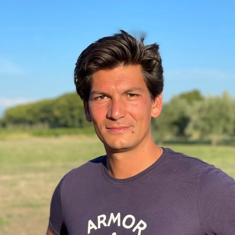 Ring Capital • Ring Capital