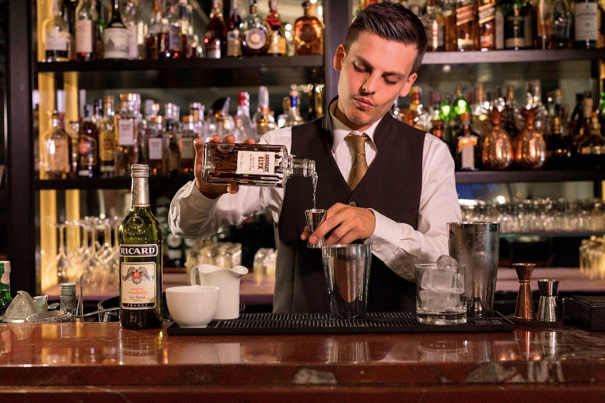 Impress Your Party Guests with These Five Summer Cocktail Recipes