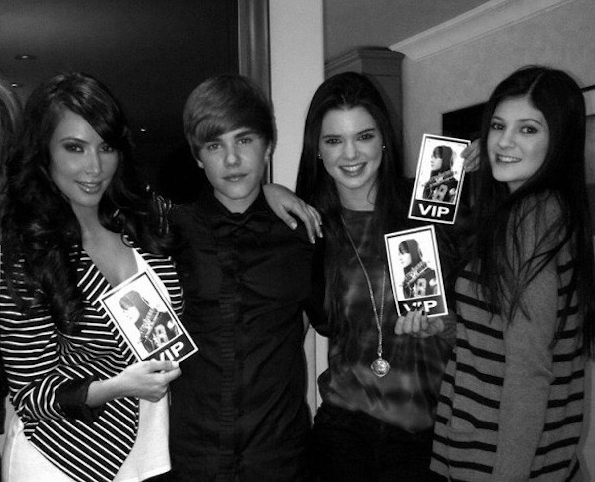 The Craziest Trends and Fads from the Early 2010s - Decade Fashion ...