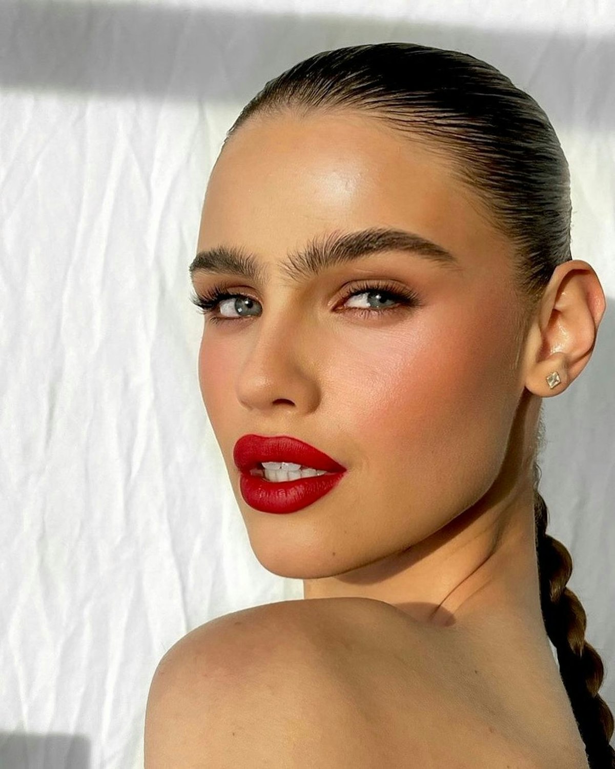 Full Eyebrows Give Way to This New Beauty Trend - Long Eyelashes 2021 ...