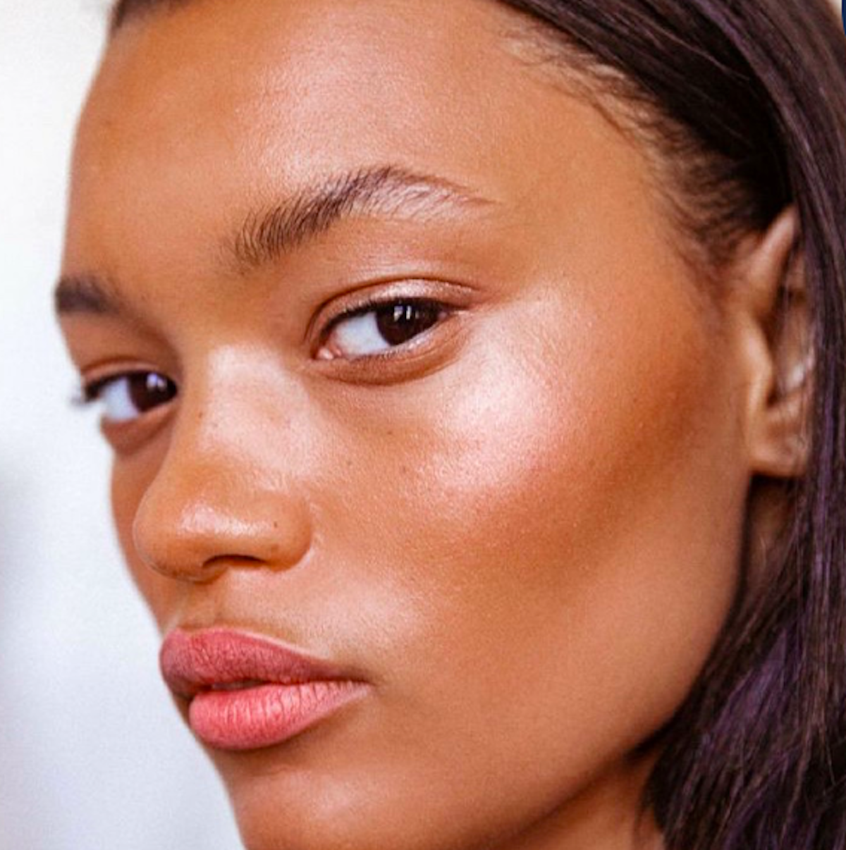 The Best Natural Face Oils for Flawless-Looking Skin