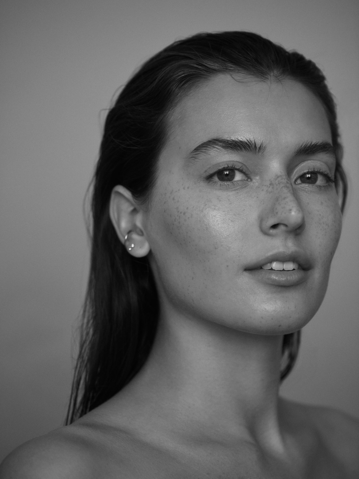 L'Editorial: Skin Is In - Jessica Clements Spring 2019