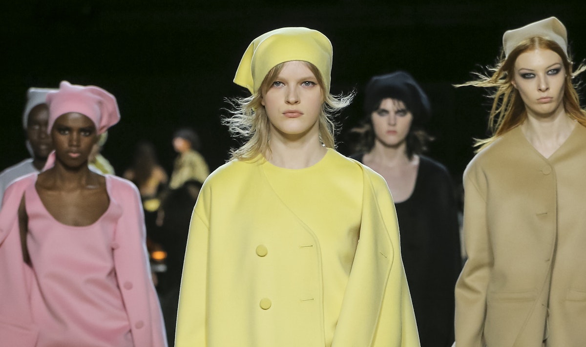 See All the Looks from Marc Jacobs Fall/Winter 2020 Collection - Marc ...