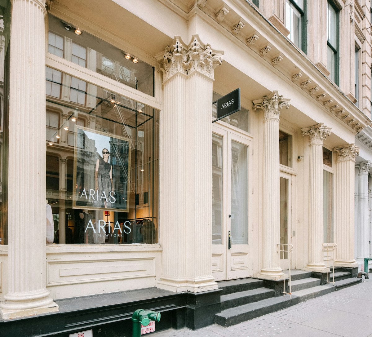 SoHo Favorite Arias New York Debuts James Welling Photography Exhibit ...